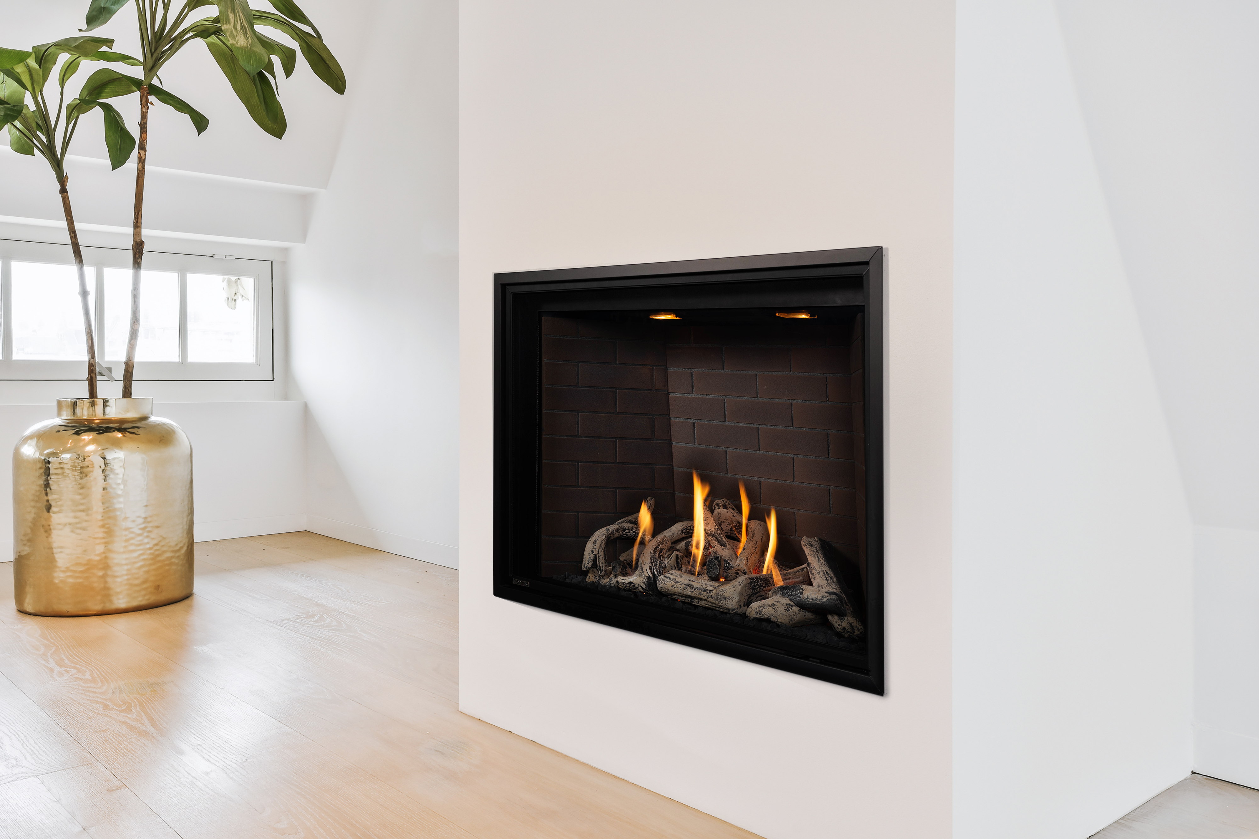 Foyer au gaz Montigo Delray Square 42 - Combustion Confort